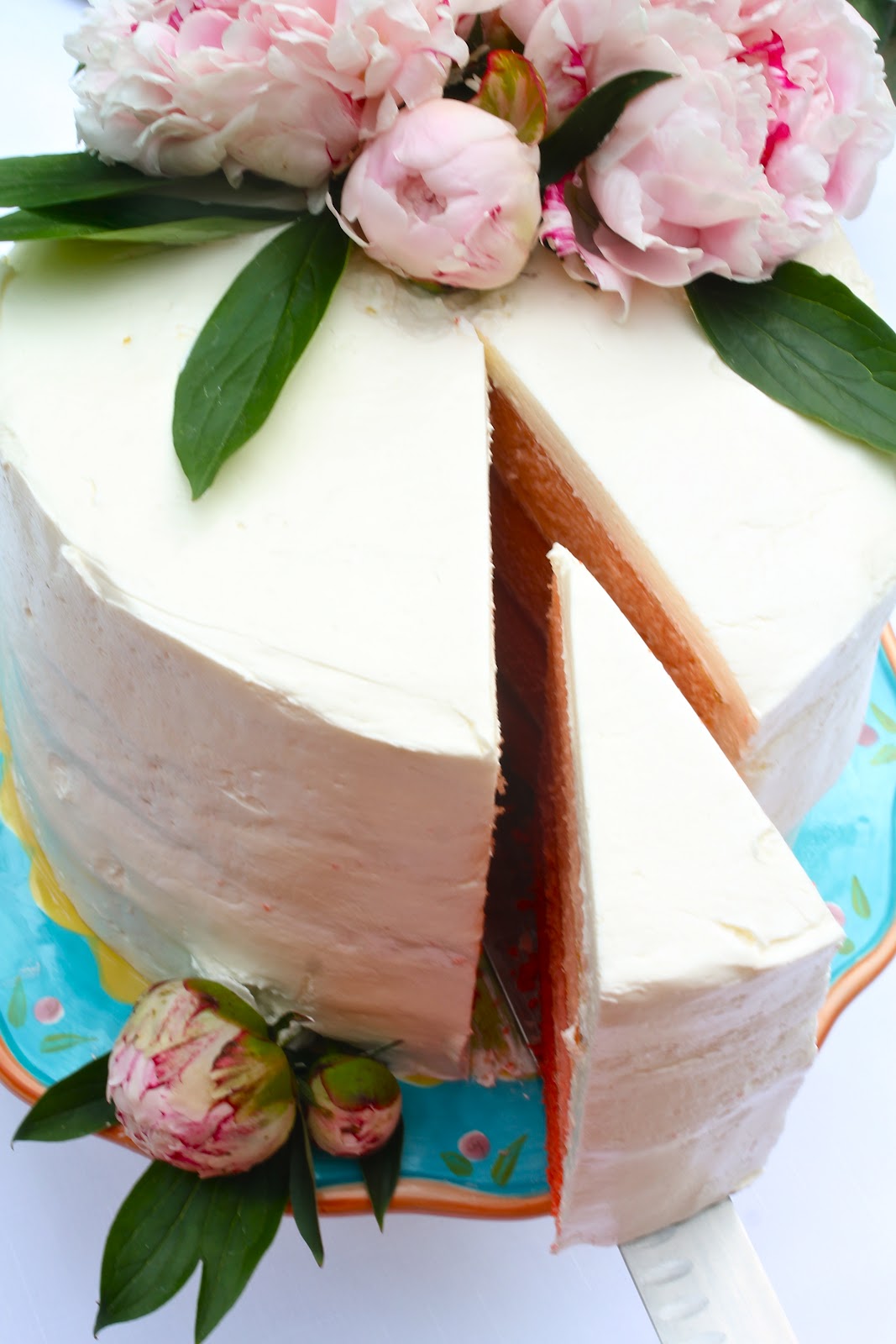 Yammie's Noshery: Pink Ombre Cake With Italian Meringue Buttercream