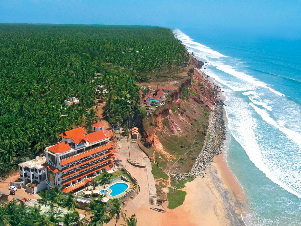 ENJOY THE BEAUTIFUL WORLD @ AM-PM: Varkala Beach in Kerala