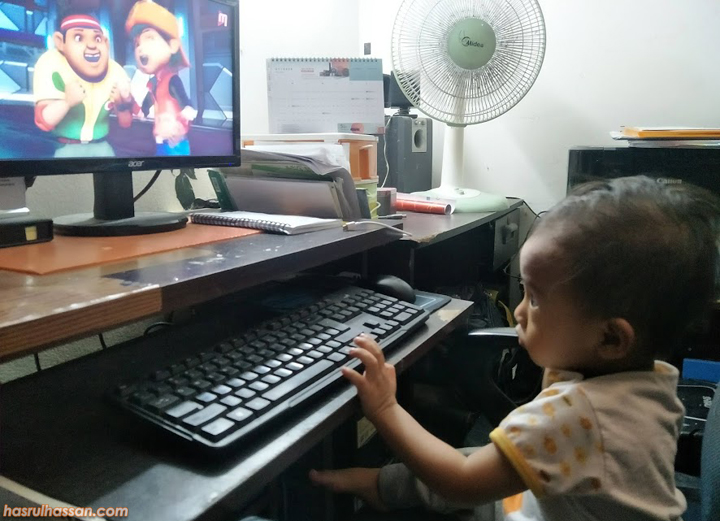 Kecik-Kecik Dah Hadap Komputer Sendiri