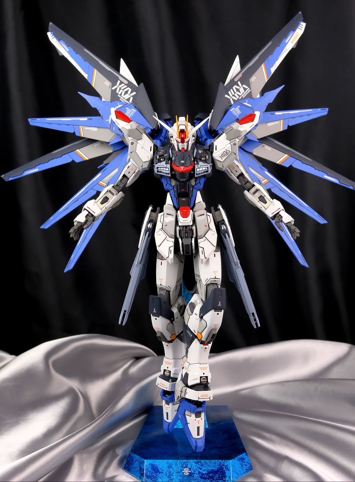 GUNDAM GUY: MG 1/100 Freedom Gundam Ver. 2.0 - Customized Build