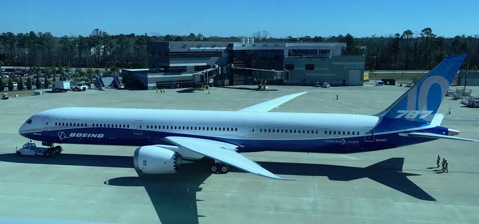 All things 787: 1st 787-10 Outside Charleston Paint Hangar