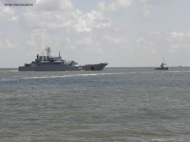 WARSHIPSRESEARCH: Russian large landing ship RFS Minsk (127) 1983-