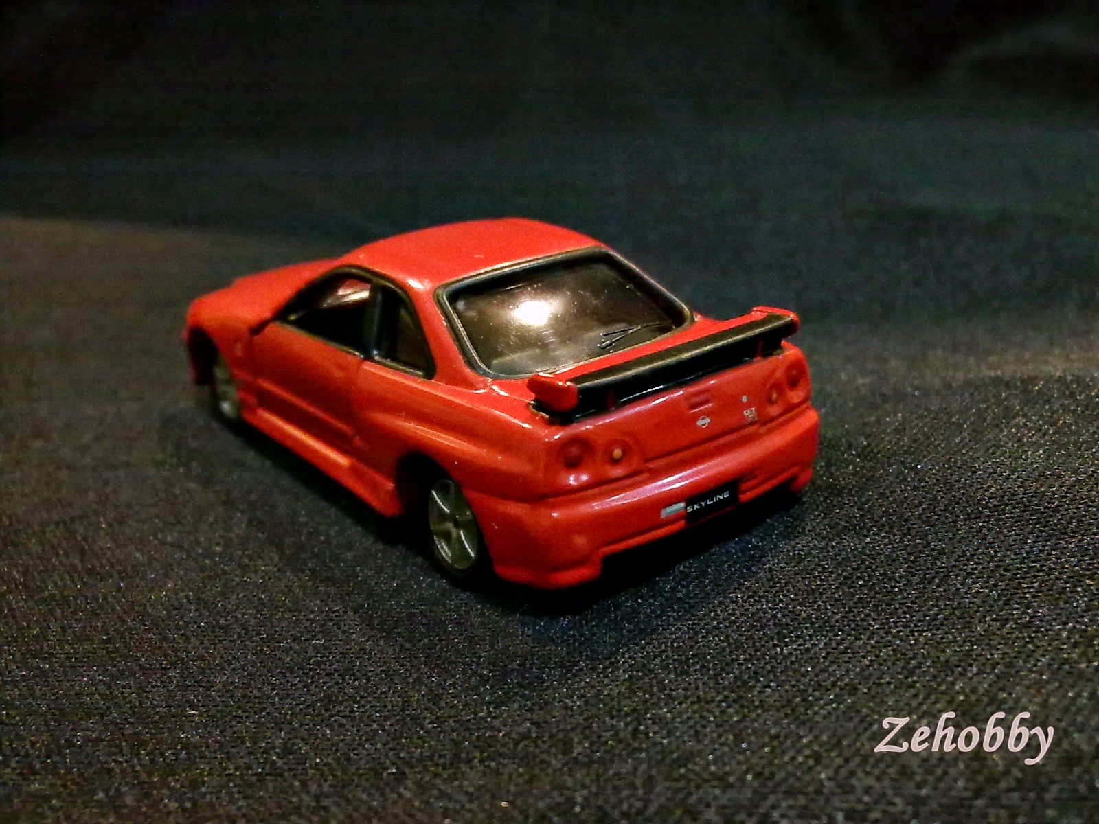 Zehobby: ~ Tomica Limited Nissan Skyline R34 (RED)