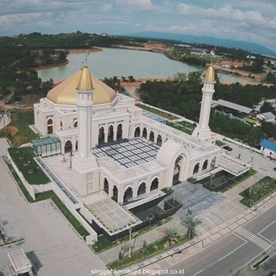 Singgah Ke Masjid: Masjid Agung Al-Falah Tanah Bumbu Kalimantan Selatan