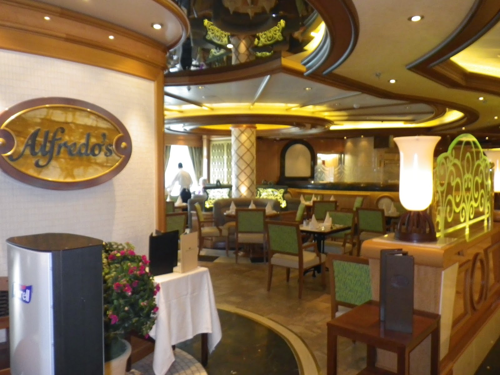 Vickie and Bernie Travel: Alfredos Menu for Royal and Regal Princess