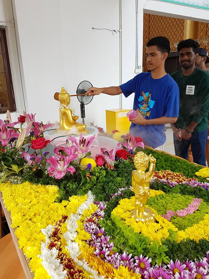 Xing Fu: BATHING THE STATUE OF BUDDHA ON WESAK