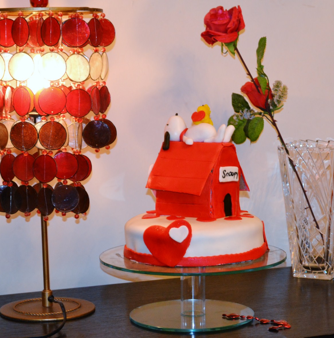 Deezert Be My Valentine Snoopy Cake