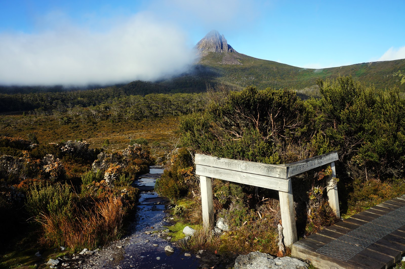 Overland Track (TAS) - Waterfall Valley to Windermere ~ The Long Way's ...