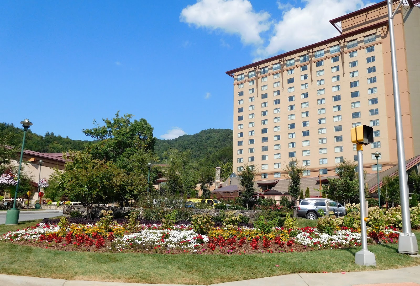 Fifty, not Frumpy: Harrah’s Cherokee Casino Resort