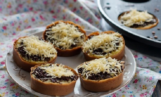 Resep Kue Martabak Manis Mini Yang Super Lezat Dan Manis - Bakul ...