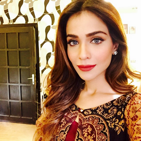 Humaima Malik Latest Updates, Hd Images, News, Family Today Updates, NEWS