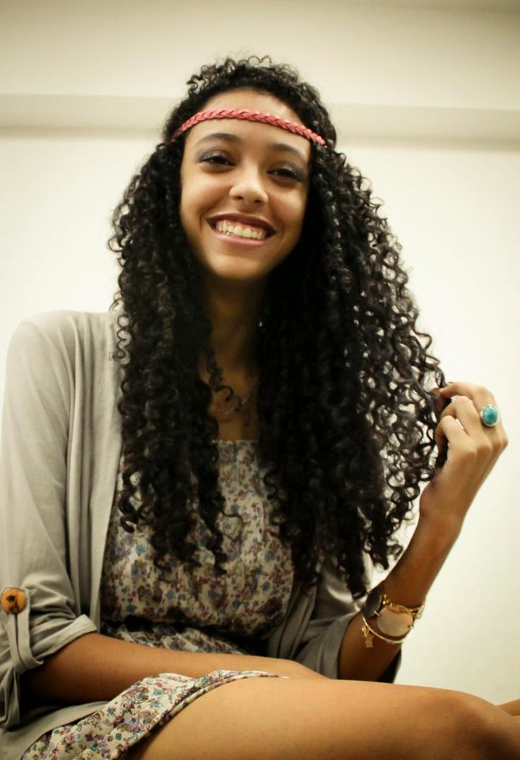 Acondicionar, moldear y voilà: Rizos Definidos en un pelo Afro!!!