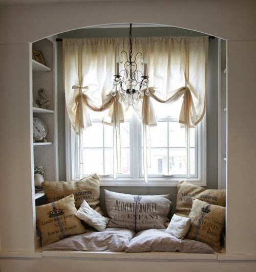 Eye For Design: Decorate Your Home With Window Seating