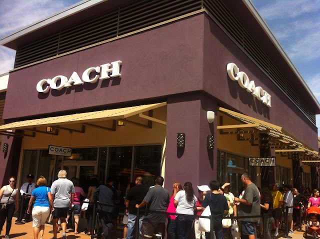 FOCAL POINT STYLING: NEW SHOPS IN TOWN: PHOENIX PREMIUM OUTLETS