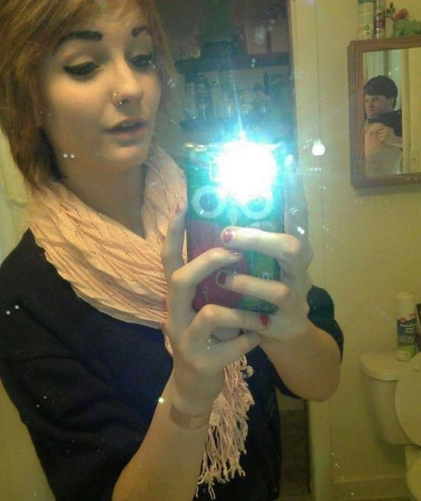 Smartphone Generation: 10 Of The Worst Selfie Fails By People Who ...