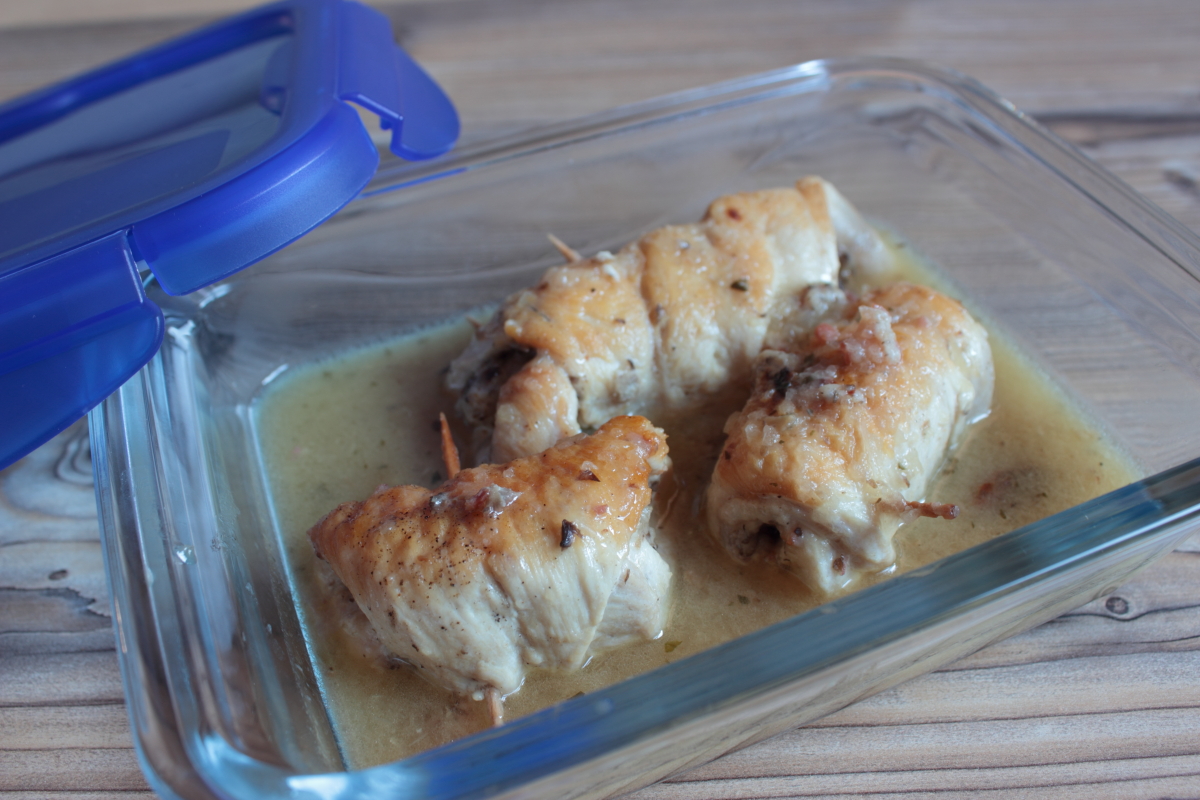 Rollitos de pechuga en salsa