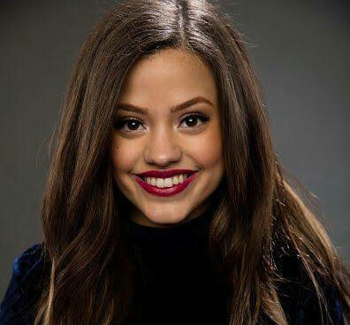 Sarah Jeffery Biography, Body Statistics, Family, Career, Affairs ...