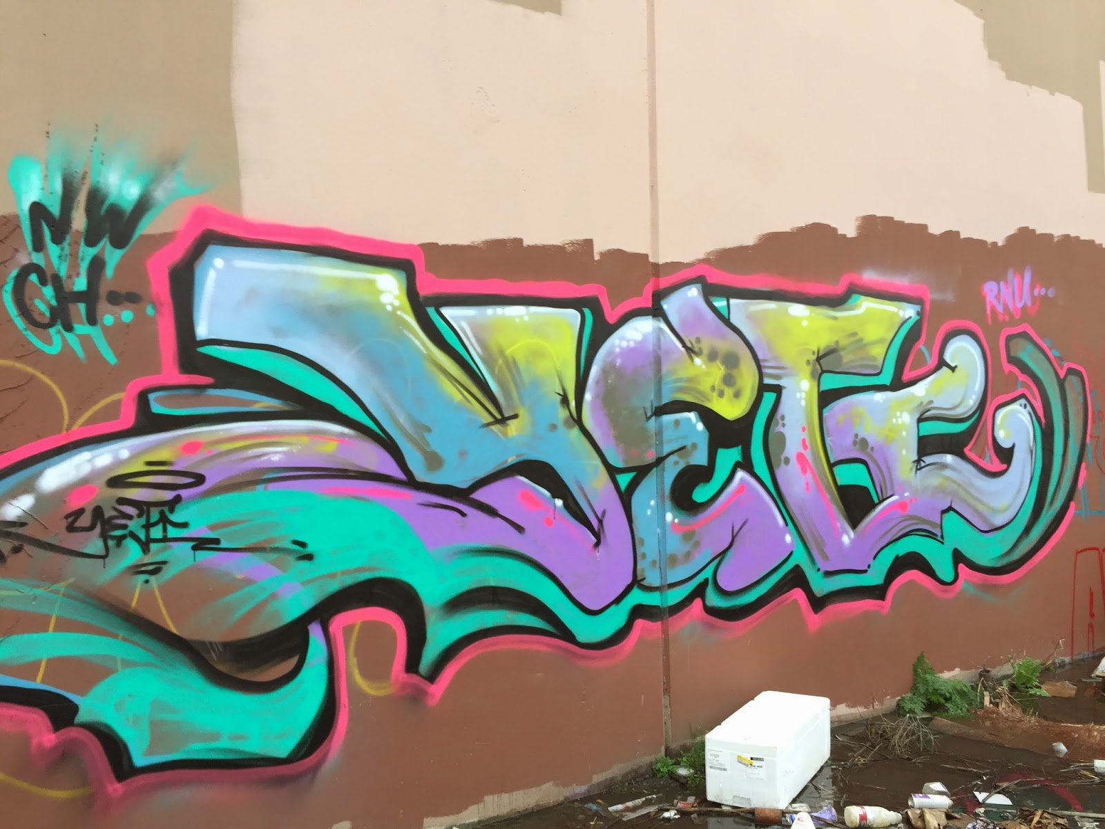 TravelMarx: First Seattle Graffiti Foray of the New Year