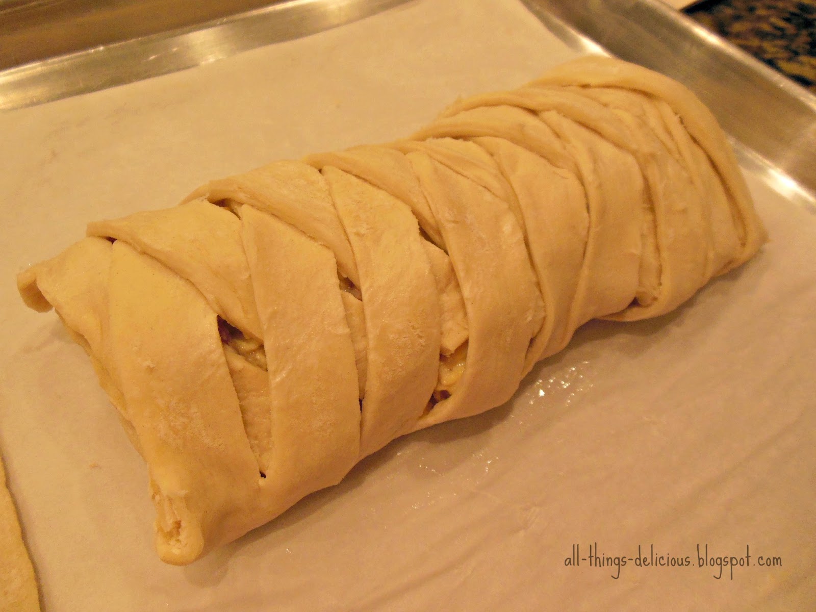 ALL THINGS DELICIOUS: Breakfast Strudel