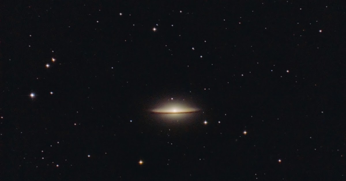 Immagini dal Cosmo. : Galassia M 104 "Sombrero" nella costellazione ...