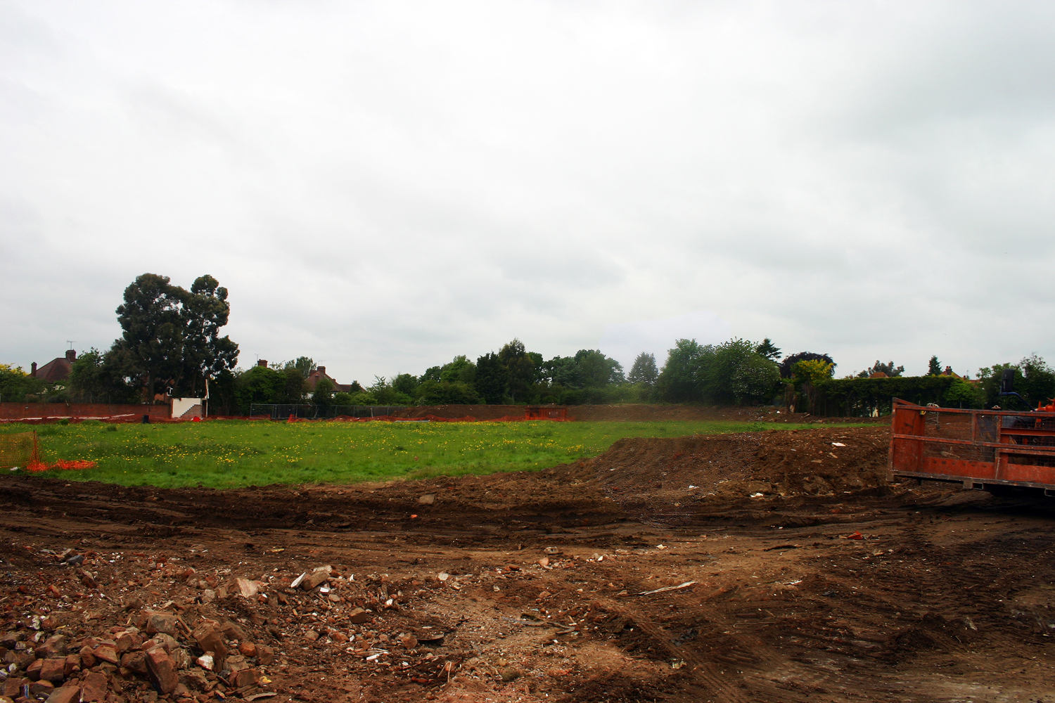 Simon's Blogspot: Final Pictures of Layer Road