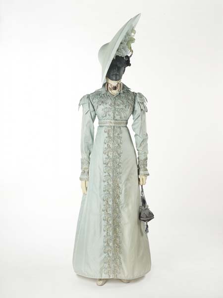 Mon Armoire Magique: Piped pelisse from the Museum of London, ca.1823