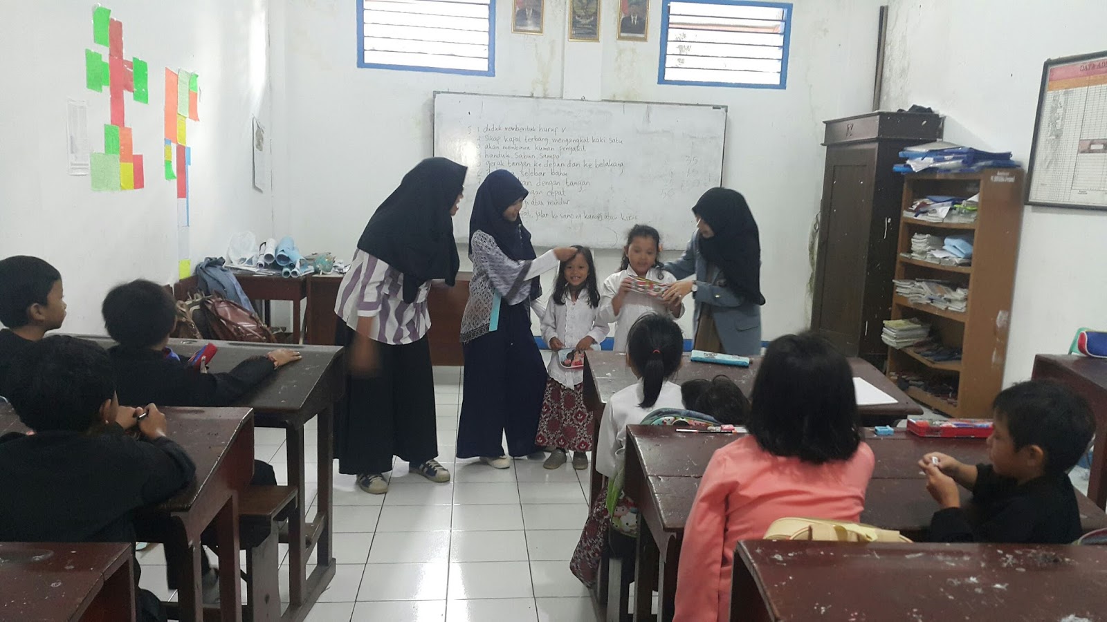 [Critical Review] Classroom Discourse: Teacher-Student Interaction by ...