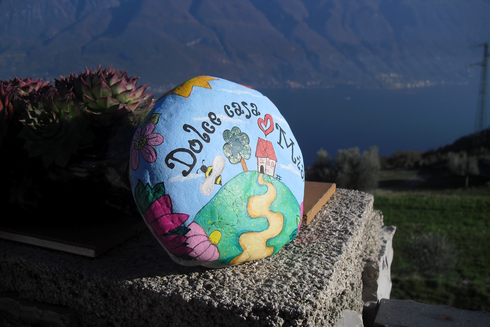 HANDMADE Creare con passione e fantasia: sassi dipinti: 'dolce casa mia ...