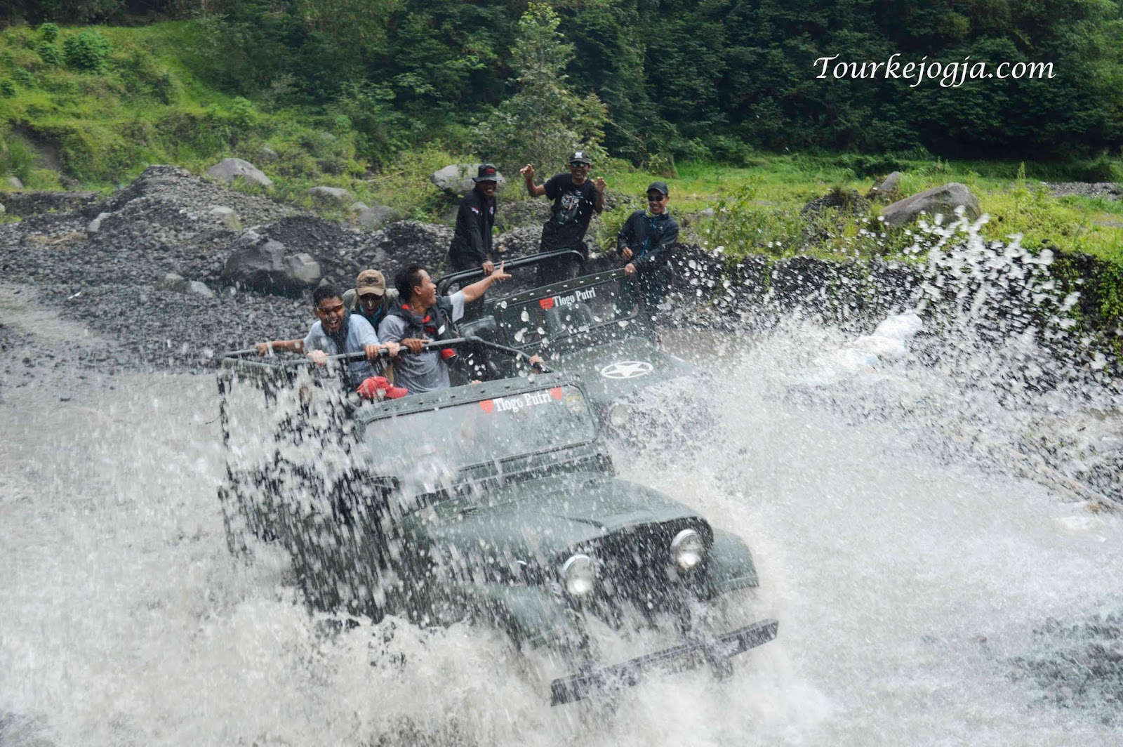 Tour Yogyakarta: Gookil Abis Naik Jeep Lava Tour Merapi