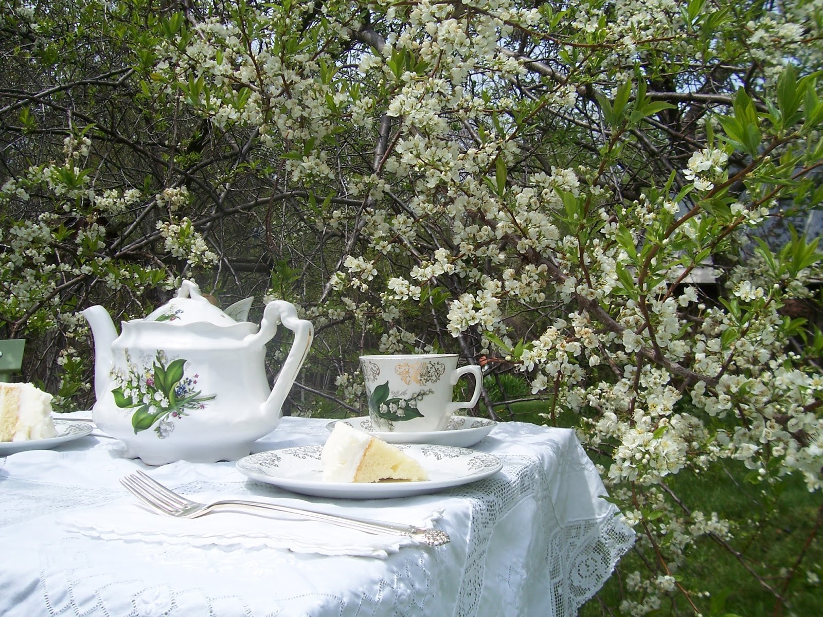 Two Cottages And Tea: Tea Under The Plum Tree