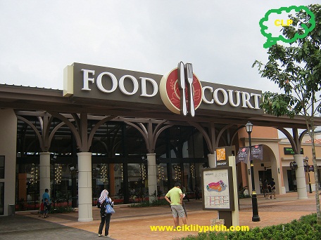 CikLilyPutih The Lifestyle Blogger: Singgah Sebentar Di Johor Premium ...