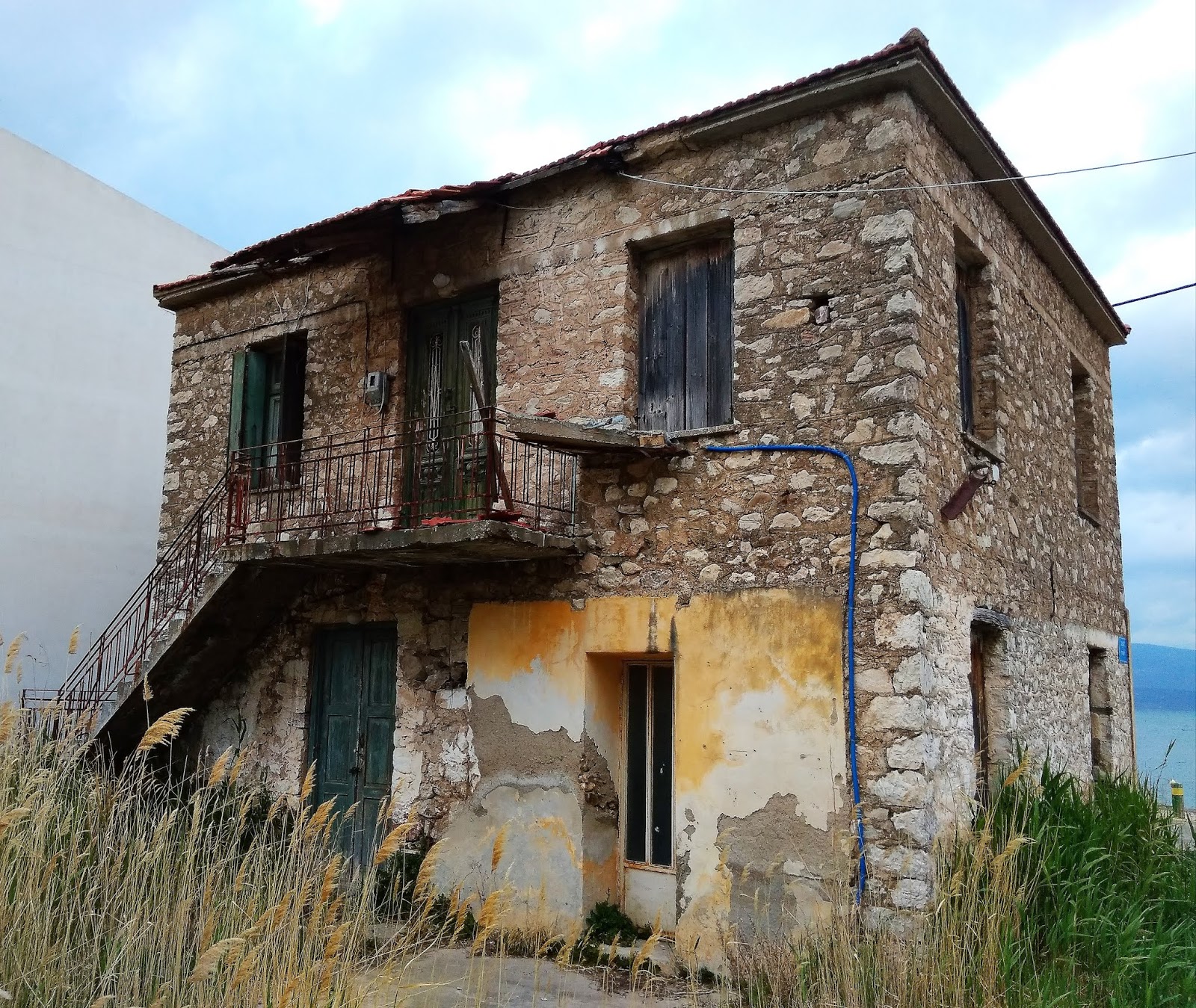 Παλαιά - εγκαταλελειμμένα σπίτια. Μια άλλη εποχή...