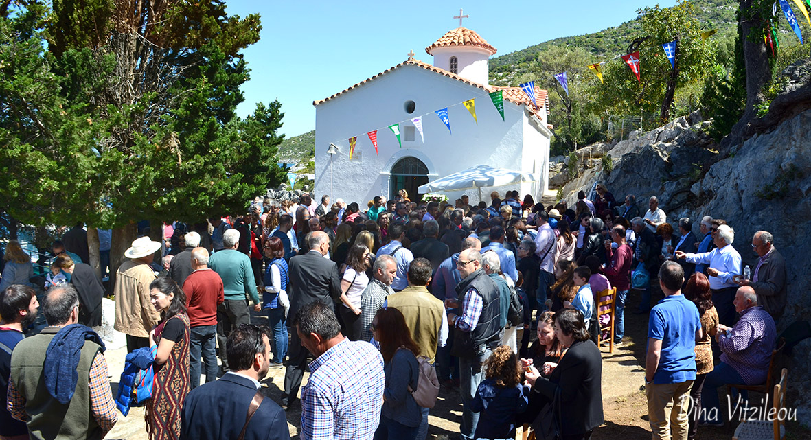 LEONIDIO Poulithra: Η γιορτή του Αη Γιώργη στα Πούλιθρα