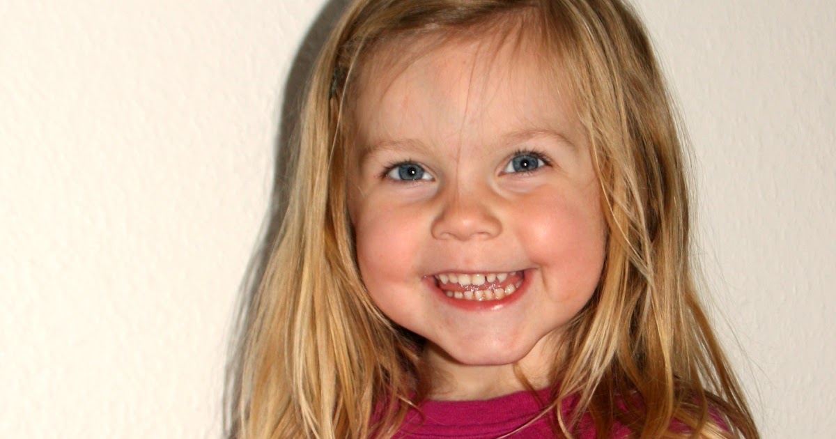 Annchen: Min lille 'model' i lækkert uld..