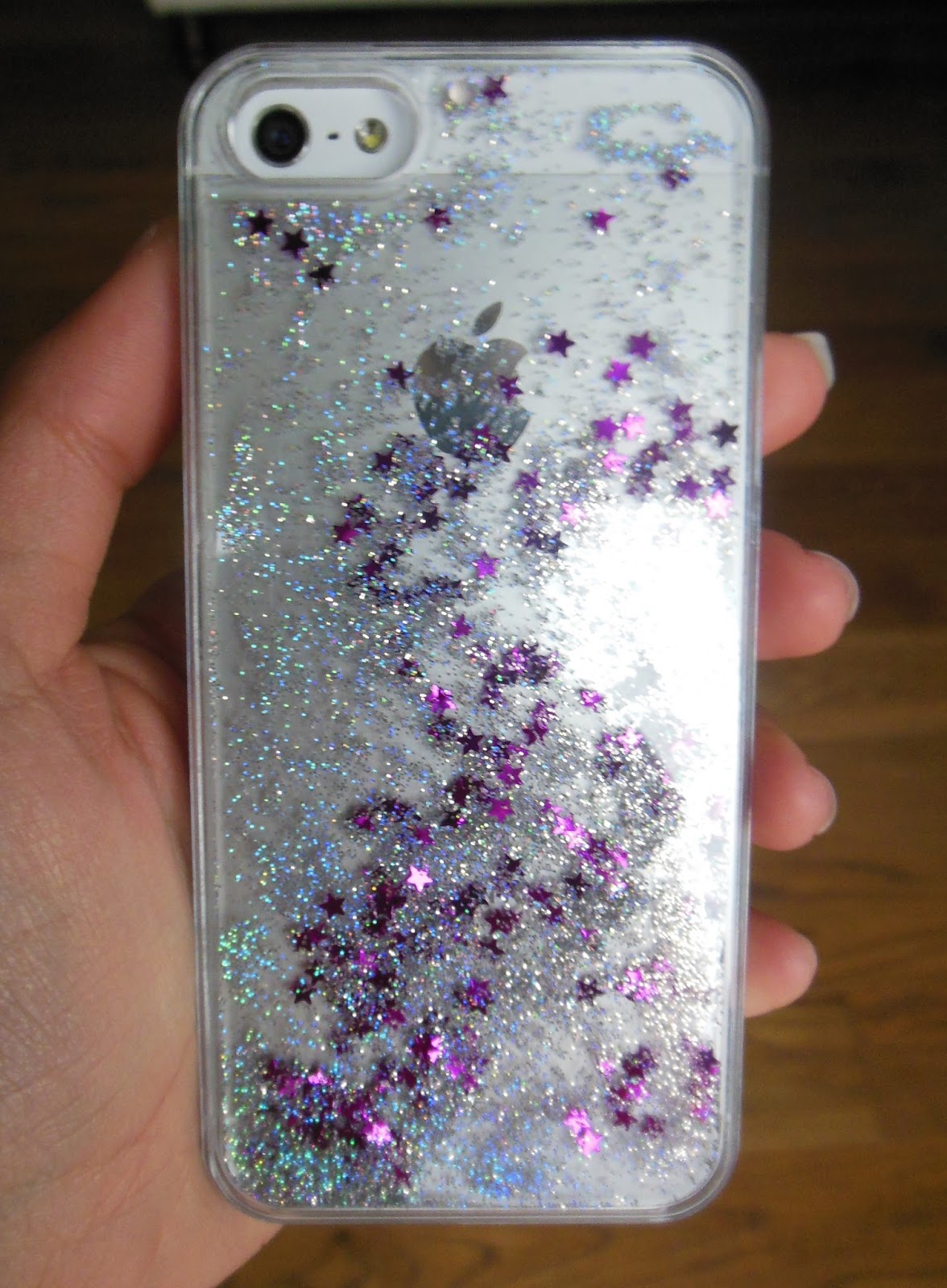 Fabuleuse Beauty: Liquid Glitter Phone Case