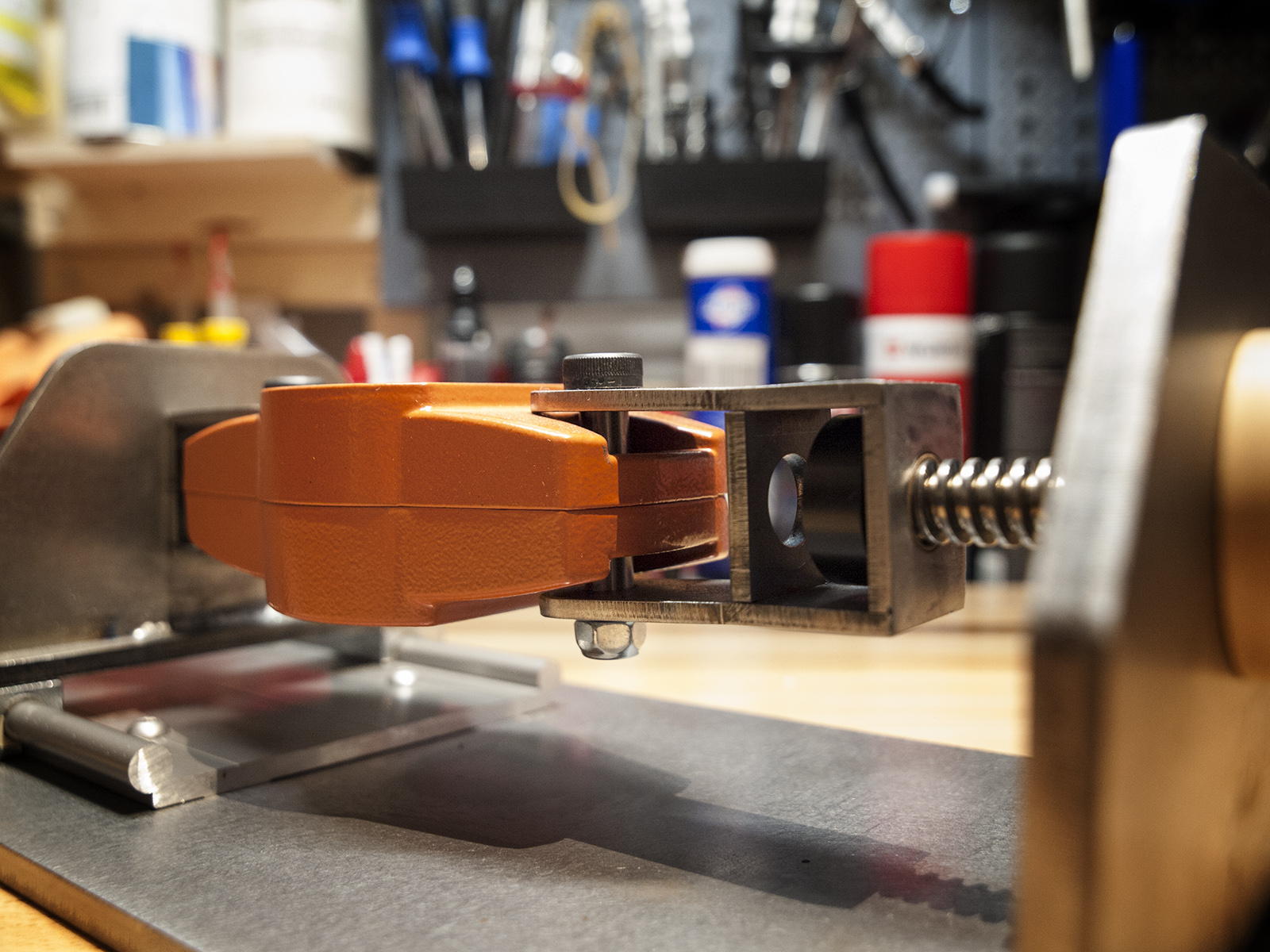 Blackcat wheels: Spoke tension meter calibration device