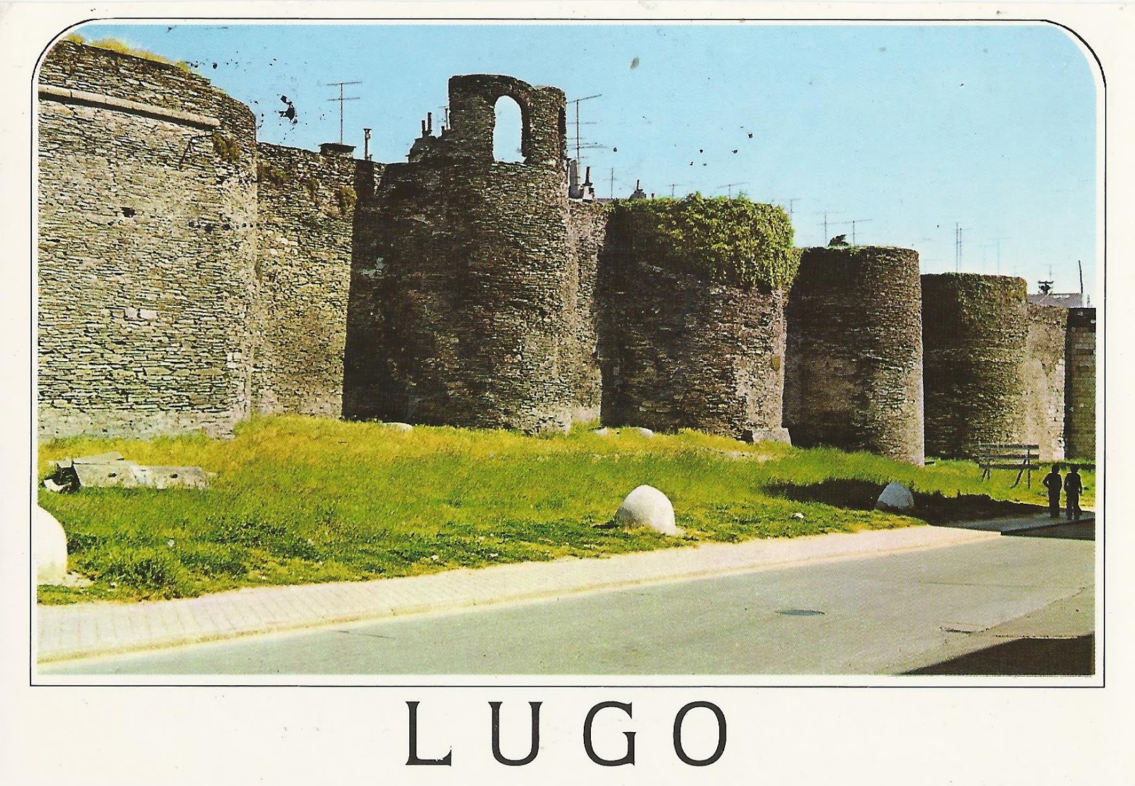 A Journey of Postcards: Roman Walls of Lugo | Spain