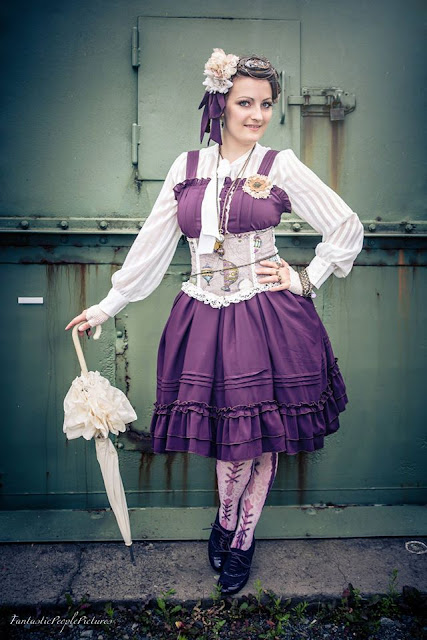 Steampunk Fashion Guide: Colorful Steampunk