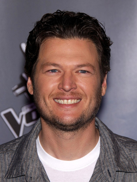 BADBOYS DELUXE: COUNTRY SINGER-BLAKE SHELTON