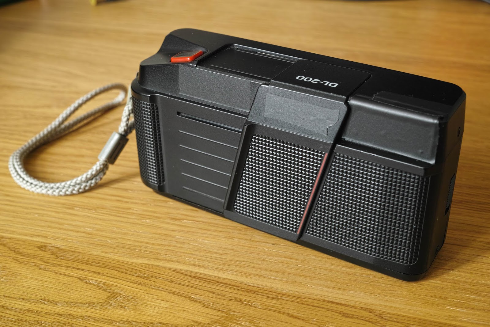 DIY Delver : Fuji DL-200 - review