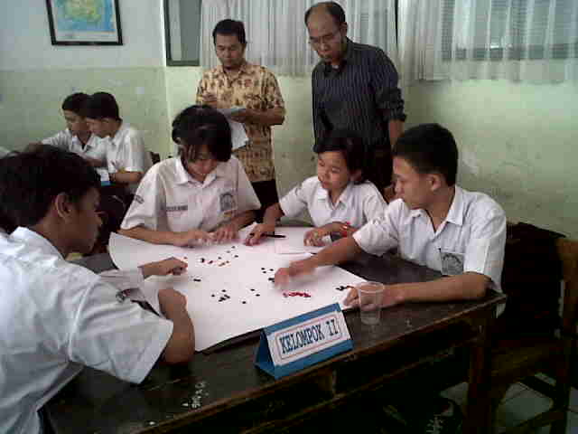 PENGERTIAN DAN LANGKAH-LANGKAH METODE DISKUSI KELOMPOK - PENDIDIKAN ...