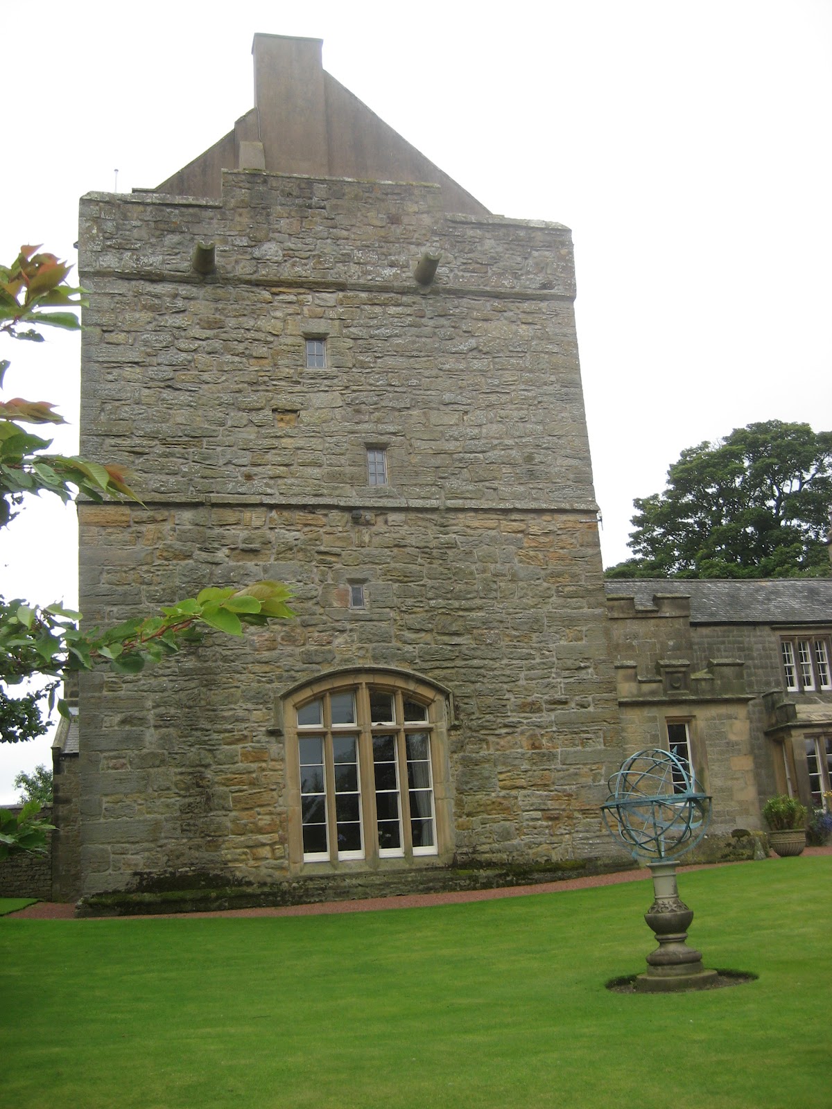 Gadgie Walks: September 2012