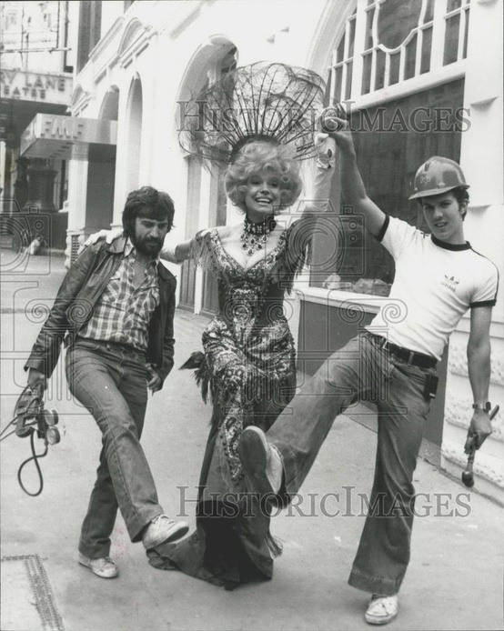 Garrett Lewis: Cornelius Hackl, Mary Martin London Company