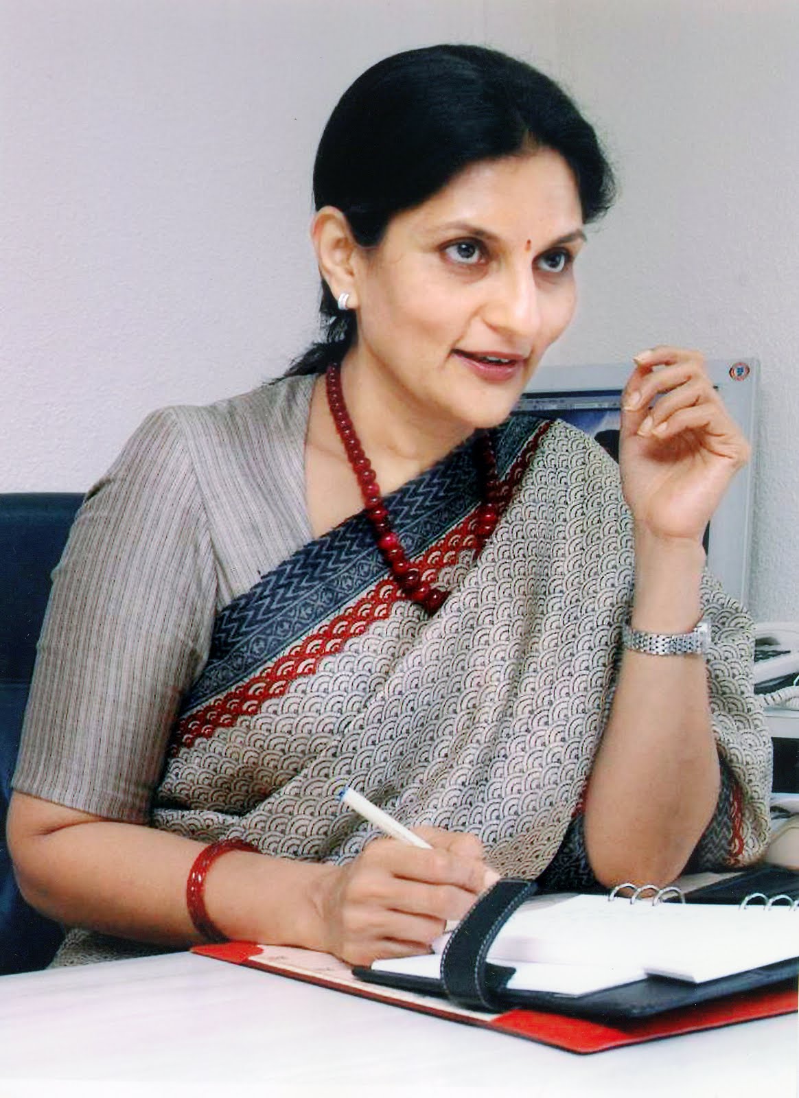 preetha reddy: June 2011