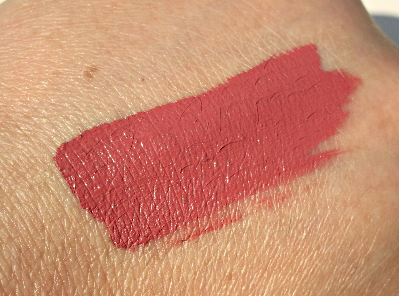 Tanya Burr Martha Moo Matte Lip Review