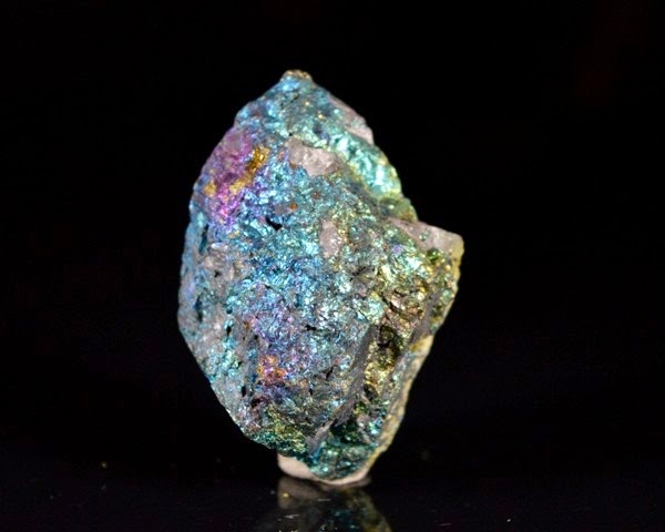 Minerais, Rochas e Fósseis: MINERAL - BORNITA