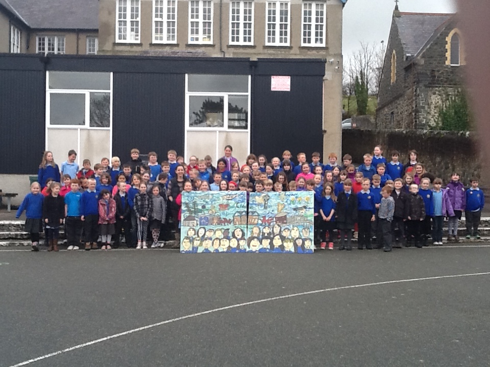 YSGOL PANT Y RHEDYN: YR YSGOL/ THE SCHOOL