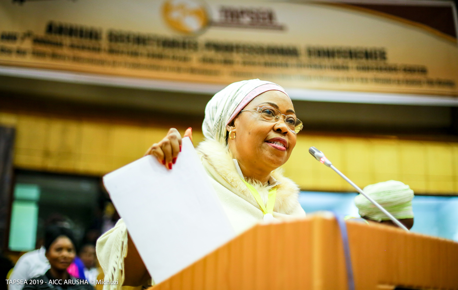 WAZIRI MKUCHIKA AWATAKA WAAJIRI KUWAPA RUHUSA MAKATIBU MAHSUSI ...