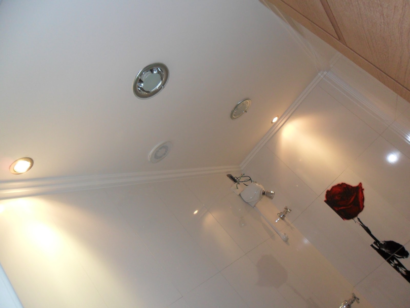 Antes e Depois do Apê: Iluminação + Banheiro!