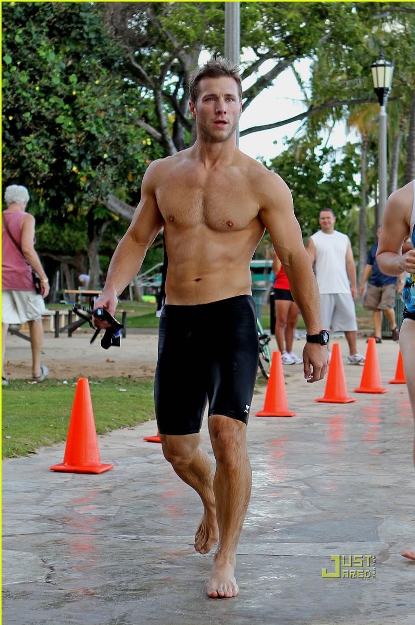 Hunksinswimsuits: Jake Pavelka